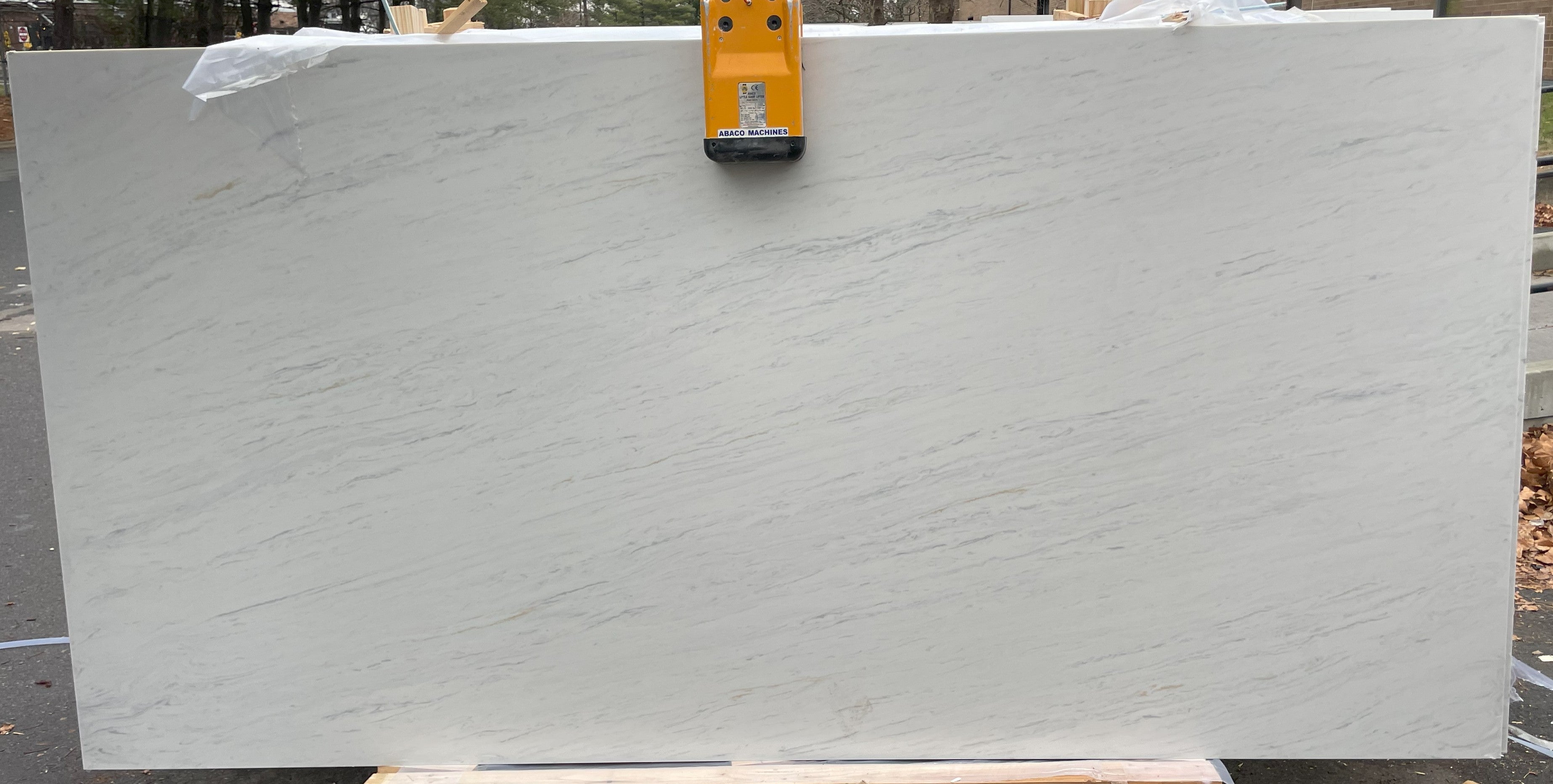 Calacatta Kalahari – Esos Countertops & Cabinets